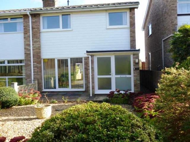 3 bedroom semi detached house to rent