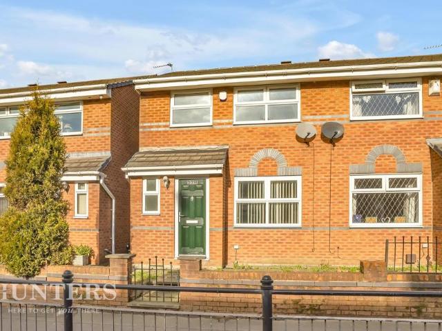 3 bedroom semi detached house to rent