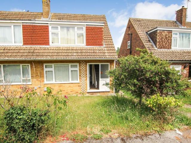 3 bedroom semi detached house to rent