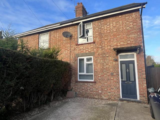 3 bedroom semi detached house to rent
