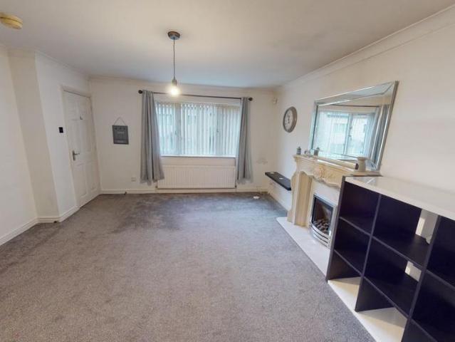 3 bedroom semi detached house to rent