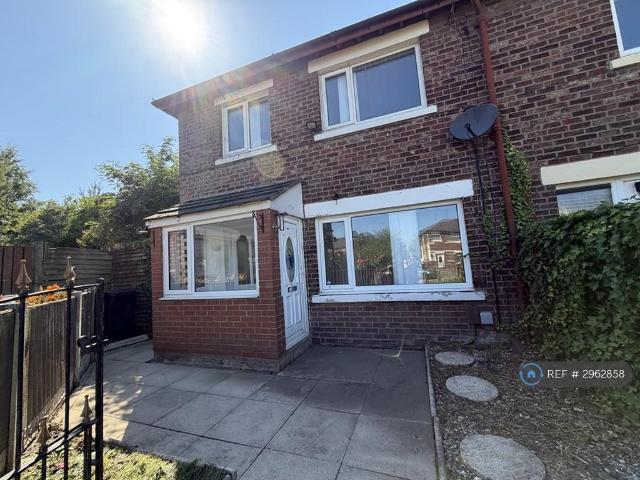 3 bedroom semi detached house to rent