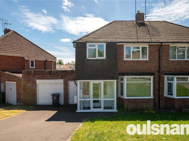 3 bedroom semi detached house to rent