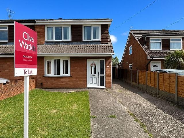3 bedroom semi detached house to rent
