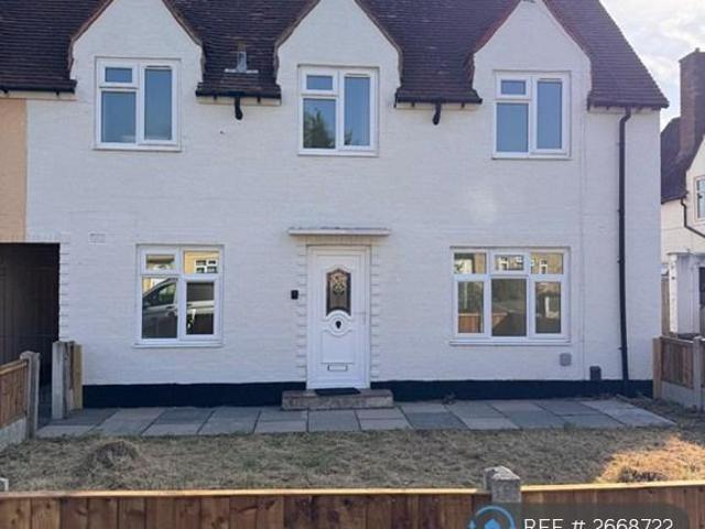 3 bedroom semi detached house to rent
