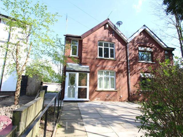 3 bedroom semi detached house to rent