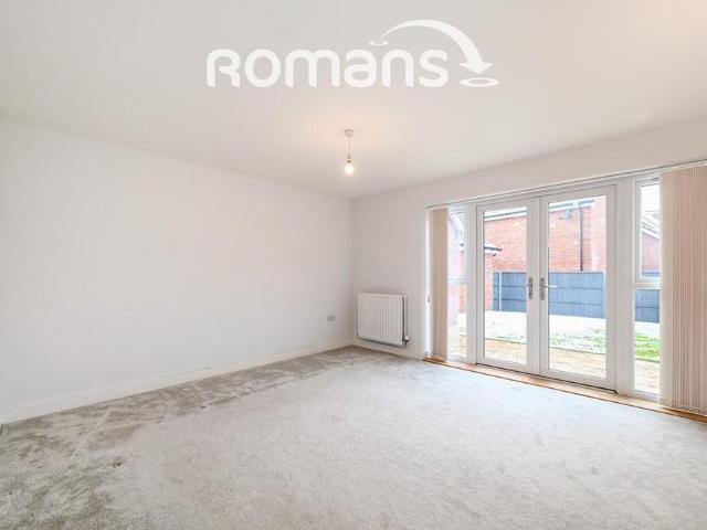 3 bedroom semi detached house to rent