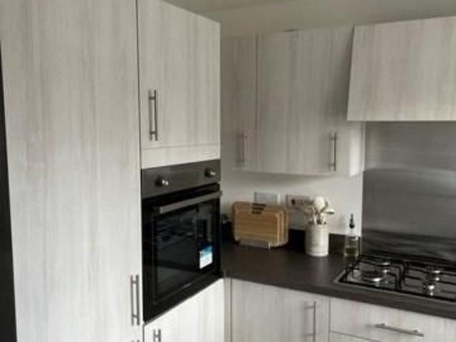 3 bedroom semi detached house to rent
