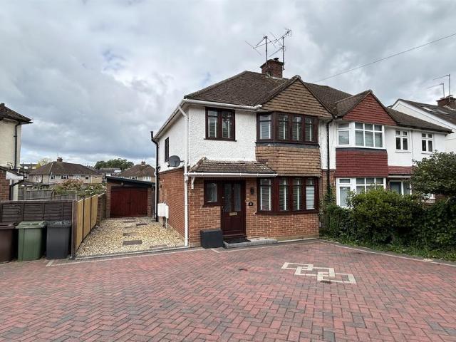 3 bedroom semi detached house to rent