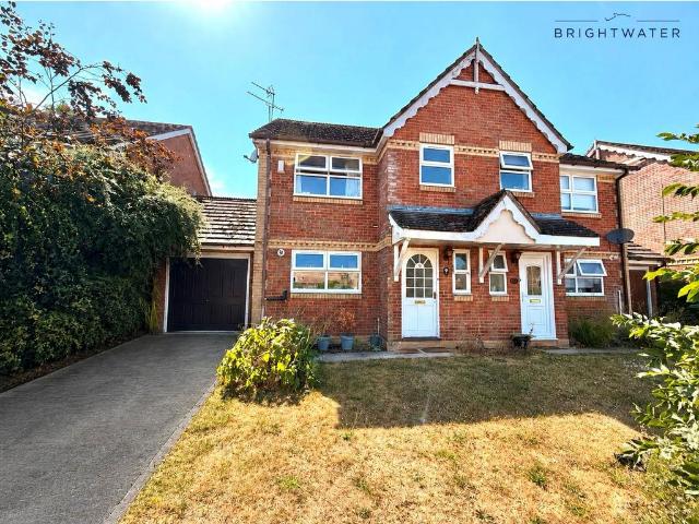 3 bedroom semi detached house to rent