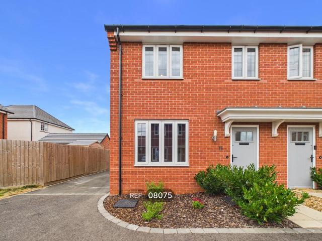 3 bedroom semi detached house to rent