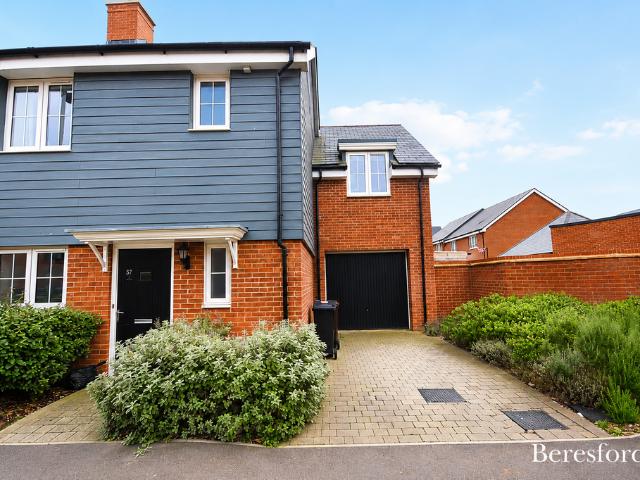 3 bedroom semi detached house to rent