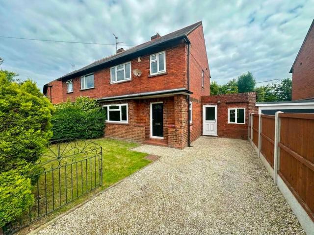 3 bedroom semi detached house to rent