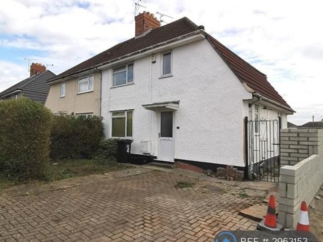 3 bedroom semi detached house to rent