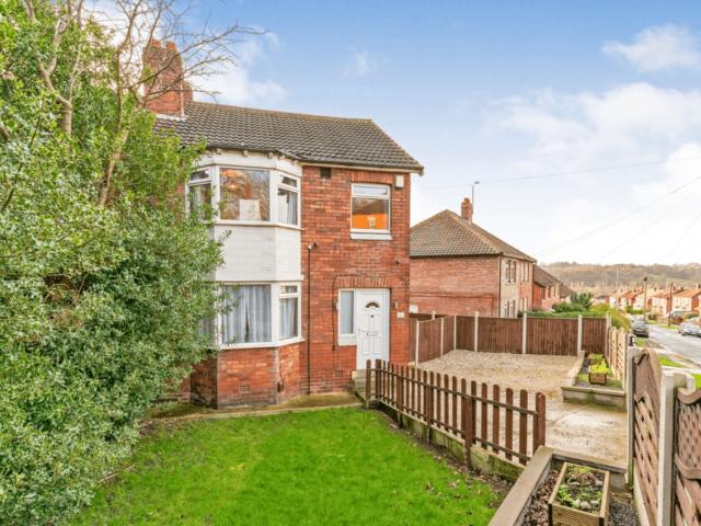 3 bedroom semi detached house to rent