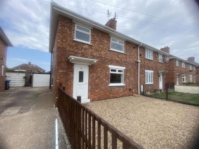 3 bedroom semi detached house to rent