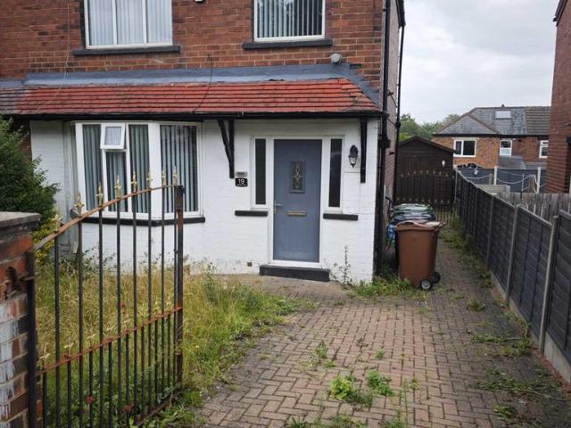 3 bedroom semi detached house to rent