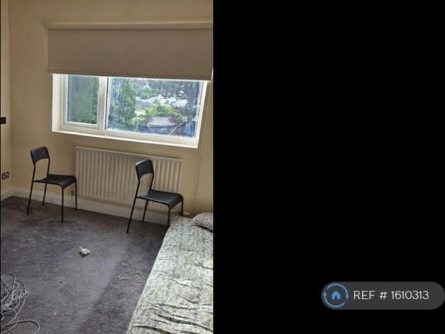 1 bedroom in a house share to rent