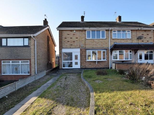 3 bedroom semi detached house to rent