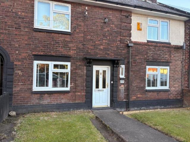 3 bedroom semi detached house to rent