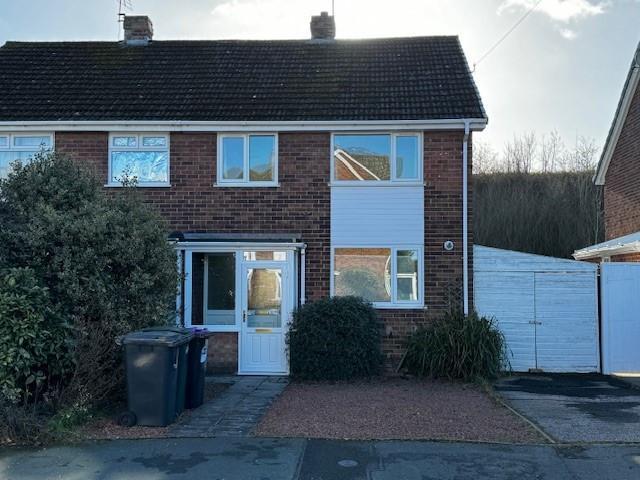 3 bedroom semi detached house to rent