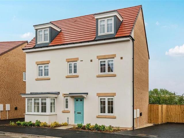 3 bedroom semi detached house to rent