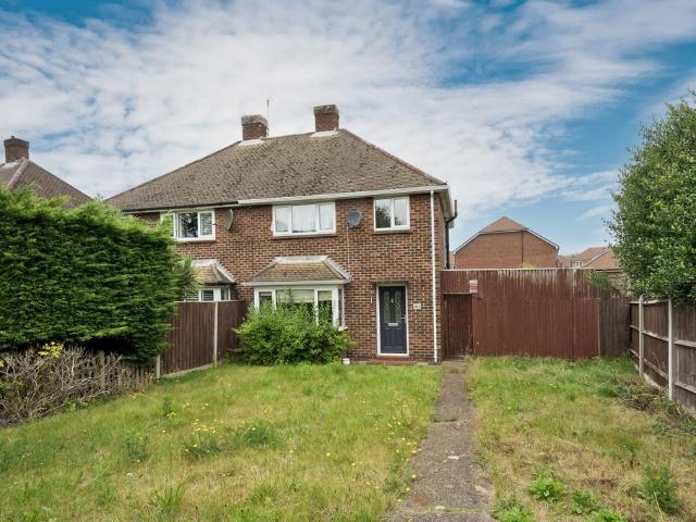 3 bedroom semi detached house to rent