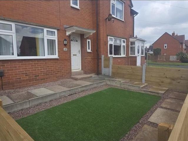 3 bedroom semi detached house to rent