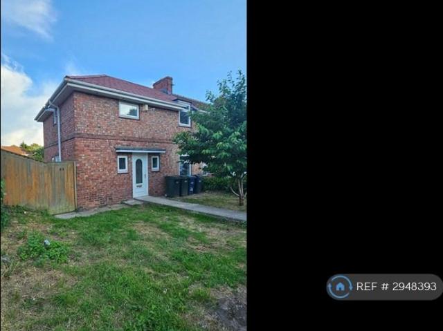 3 bedroom semi detached house to rent