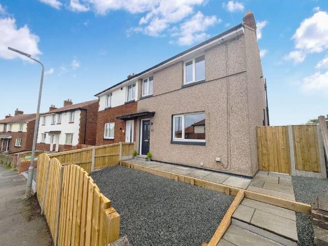 3 bedroom semi detached house to rent