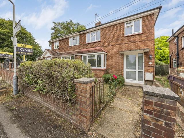 3 bedroom semi detached house to rent