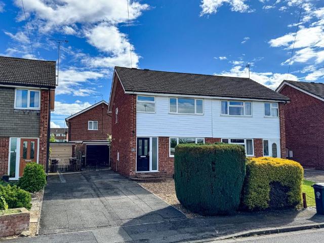 3 bedroom semi detached house to rent