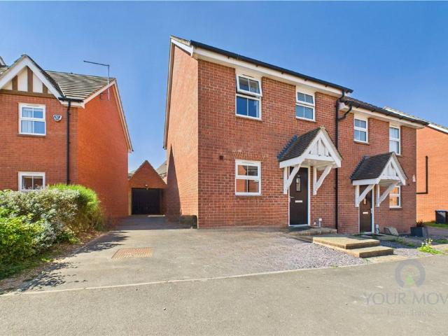 3 bedroom semi detached house to rent
