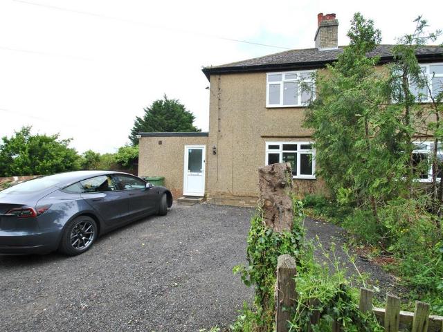 3 bedroom semi detached house to rent