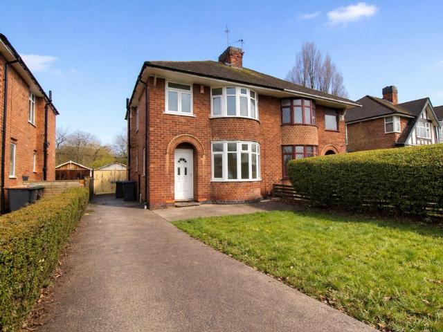 3 bedroom semi detached house to rent