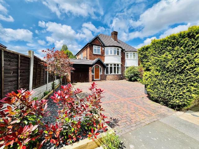 3 bedroom semi detached house for sale