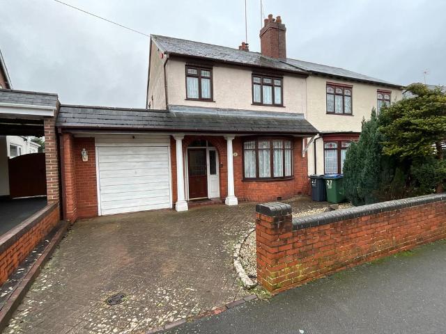 3 bedroom semi detached house for sale