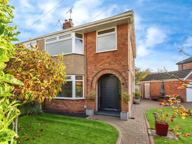 3 bedroom semi detached house for sale