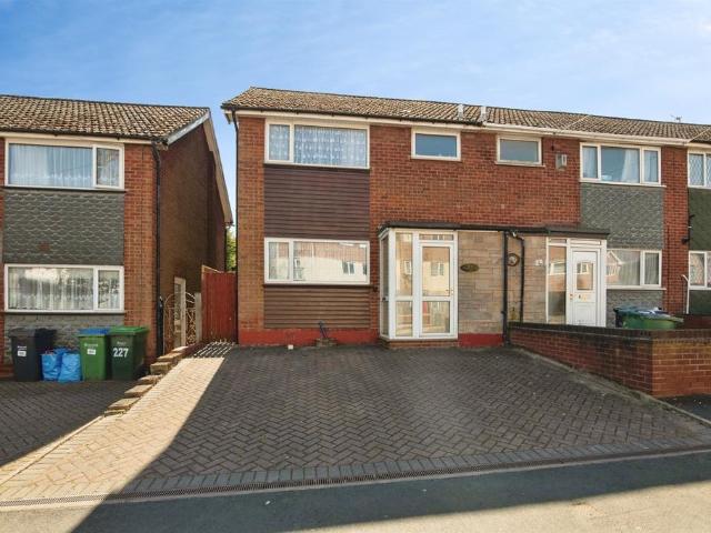 3 bedroom semi detached house for sale