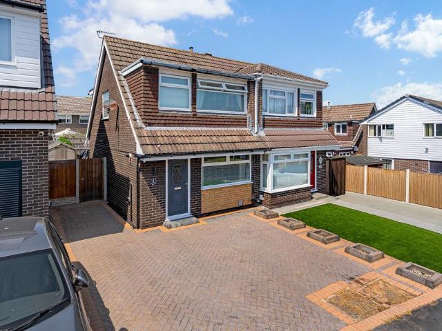3 bedroom semi detached house for sale