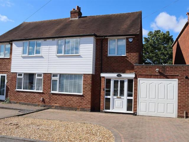3 bedroom semi detached house for sale