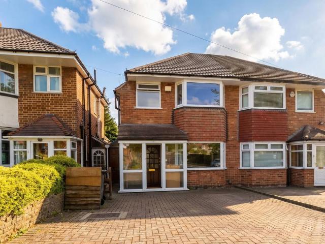 3 bedroom semi detached house for sale