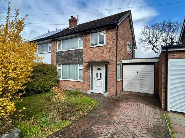 3 bedroom semi detached house for sale