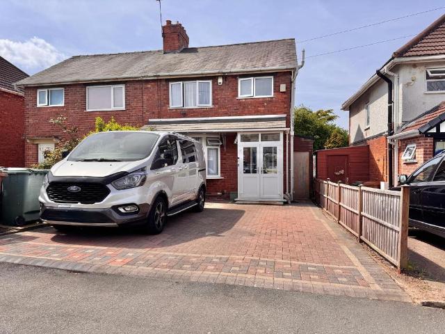 3 bedroom semi detached house for sale