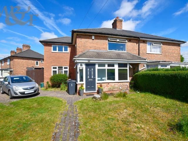 3 bedroom semi detached house for sale