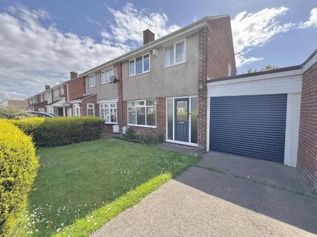 3 bedroom semi detached house for sale