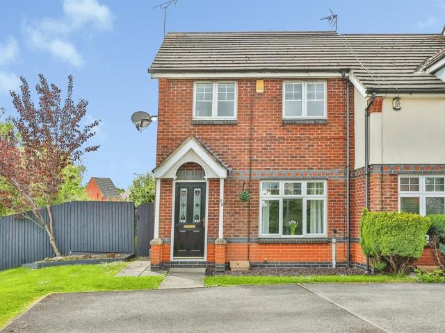 3 bedroom semi detached house for sale
