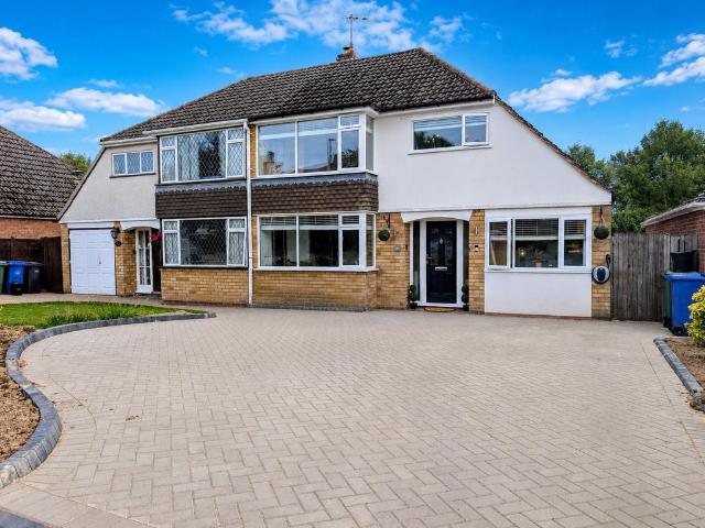 3 bedroom semi detached house for sale