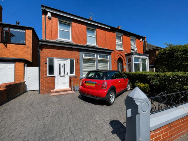 3 bedroom semi detached house for sale
