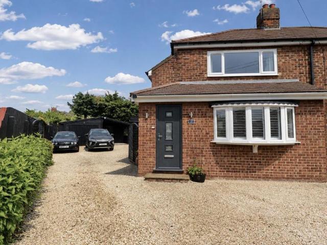 3 bedroom semi detached house for sale